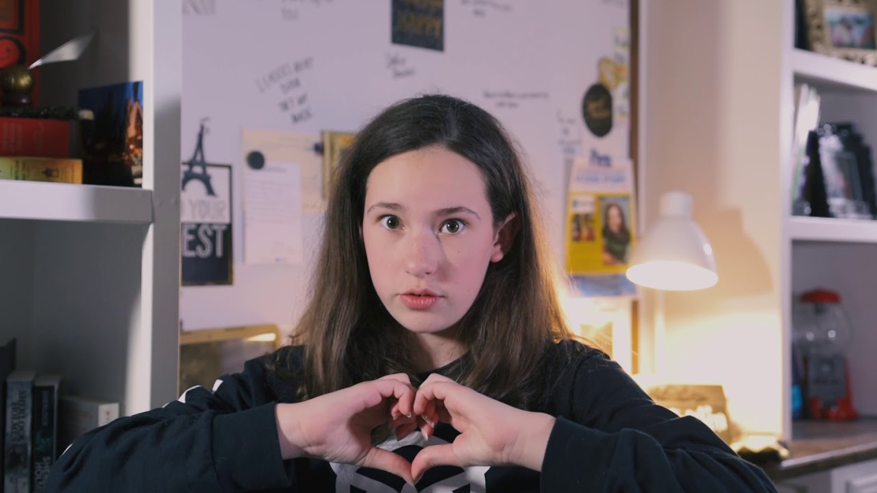 Sofia Overton’s “Wise Pocket” Socks Net Worth Revealed in 2023