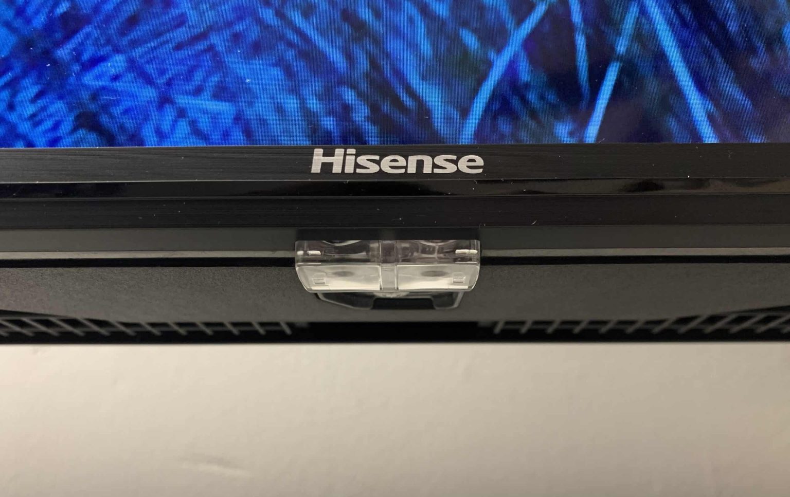 How to Use Hisense TV Remote? - Tech Instructs